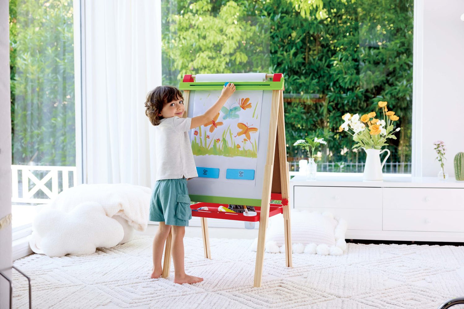 Hape | Little Artist's Easel — Delightful Rainglow